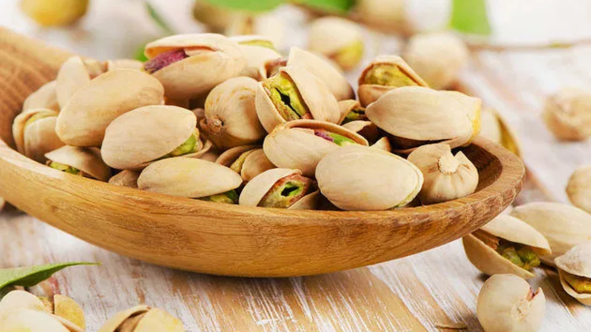Pistachio/Pista seeds: Nutrition, Health Benefits, Uses - Cinema Manishi