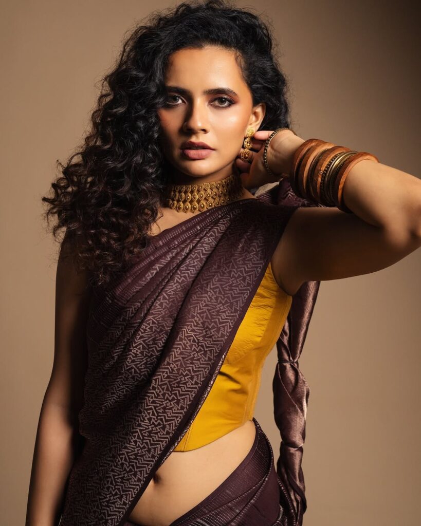 Dies Irae Movie Heroine Athulya Chandra Biography: Age, Career, Family ...